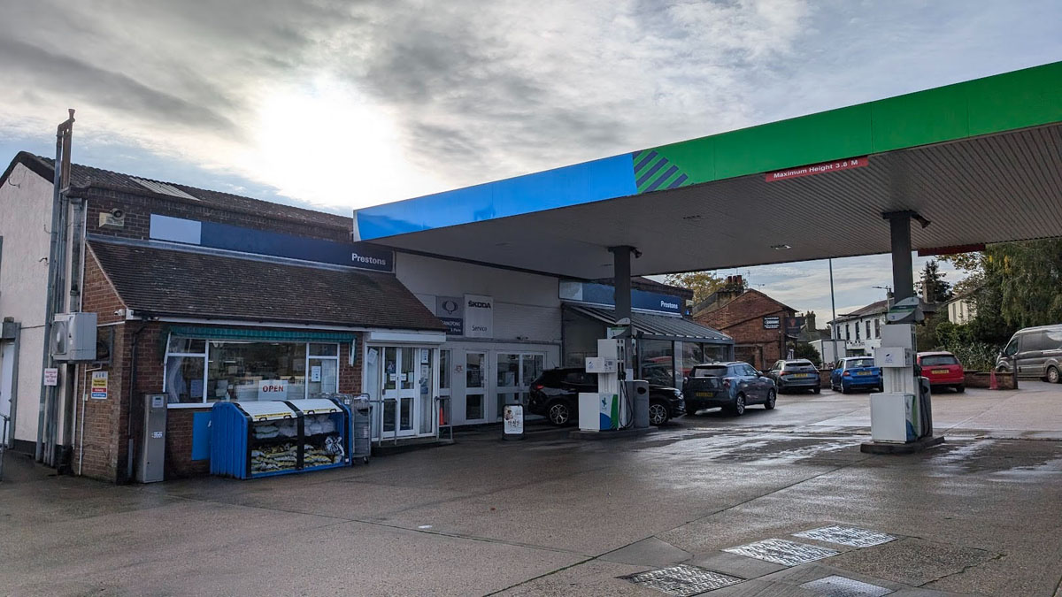 Petrol Station - Prestons Garages Ltd
